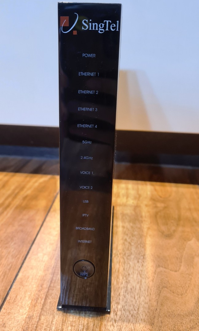 SingTel dual band Aztech gateway, Computers & Tech, Parts & Accessories ...