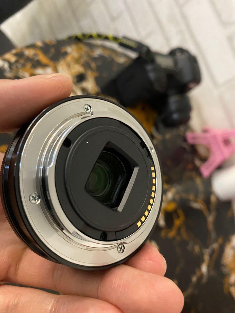 Sony 20mm f 2.8 e mount 超薄餅鏡 街拍/vlog, 攝影器材, 鏡頭及裝備 - Carousell