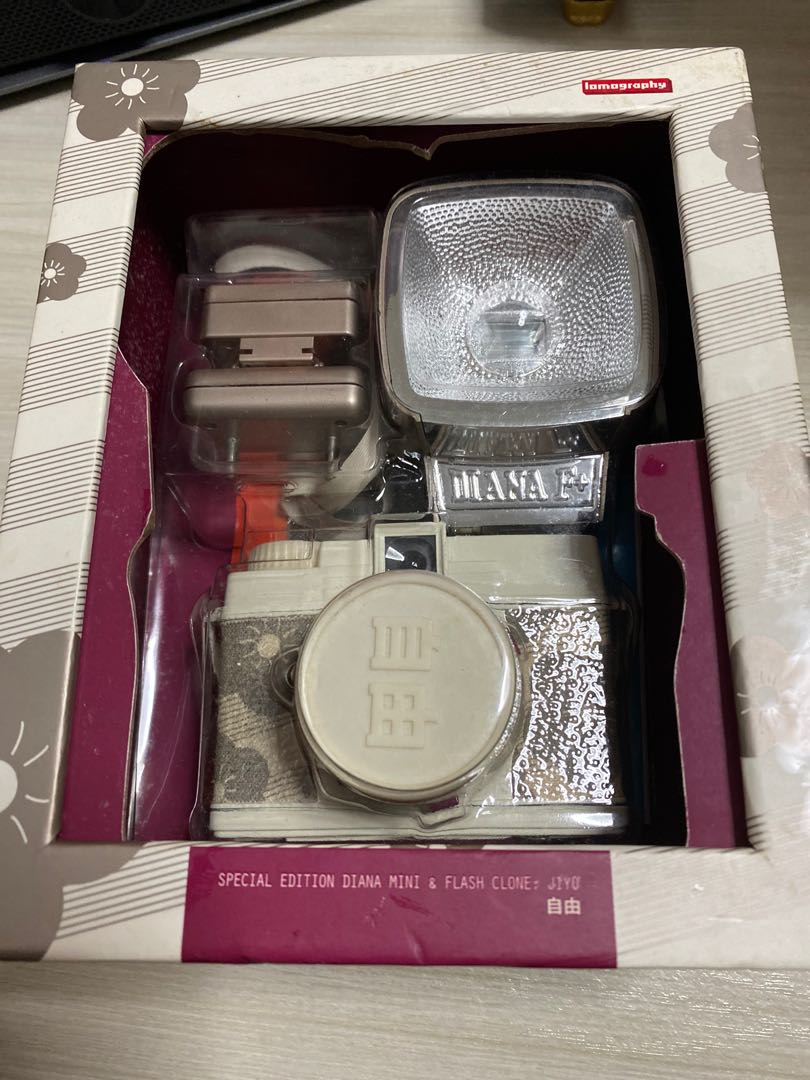 Special Edition Diana Mini & Flash Clone : Jiyu, Photography, Cameras ...