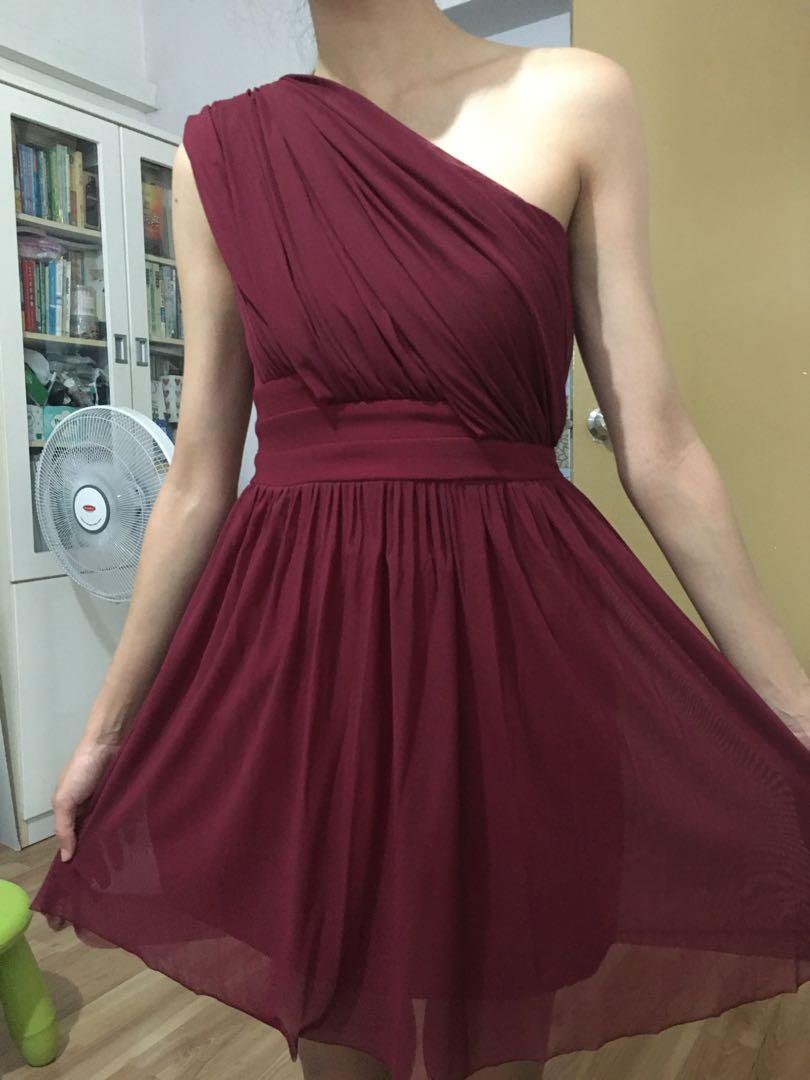 Sweet maroon toga dress~, Women's Fashion, Tops, Sleeveless on Carousell