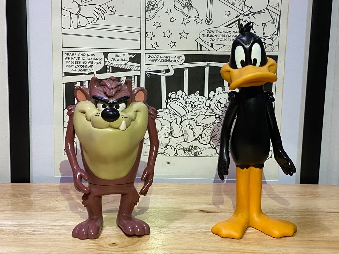 Vintage Looney Tunes figures, Hobbies & Toys, Memorabilia ...