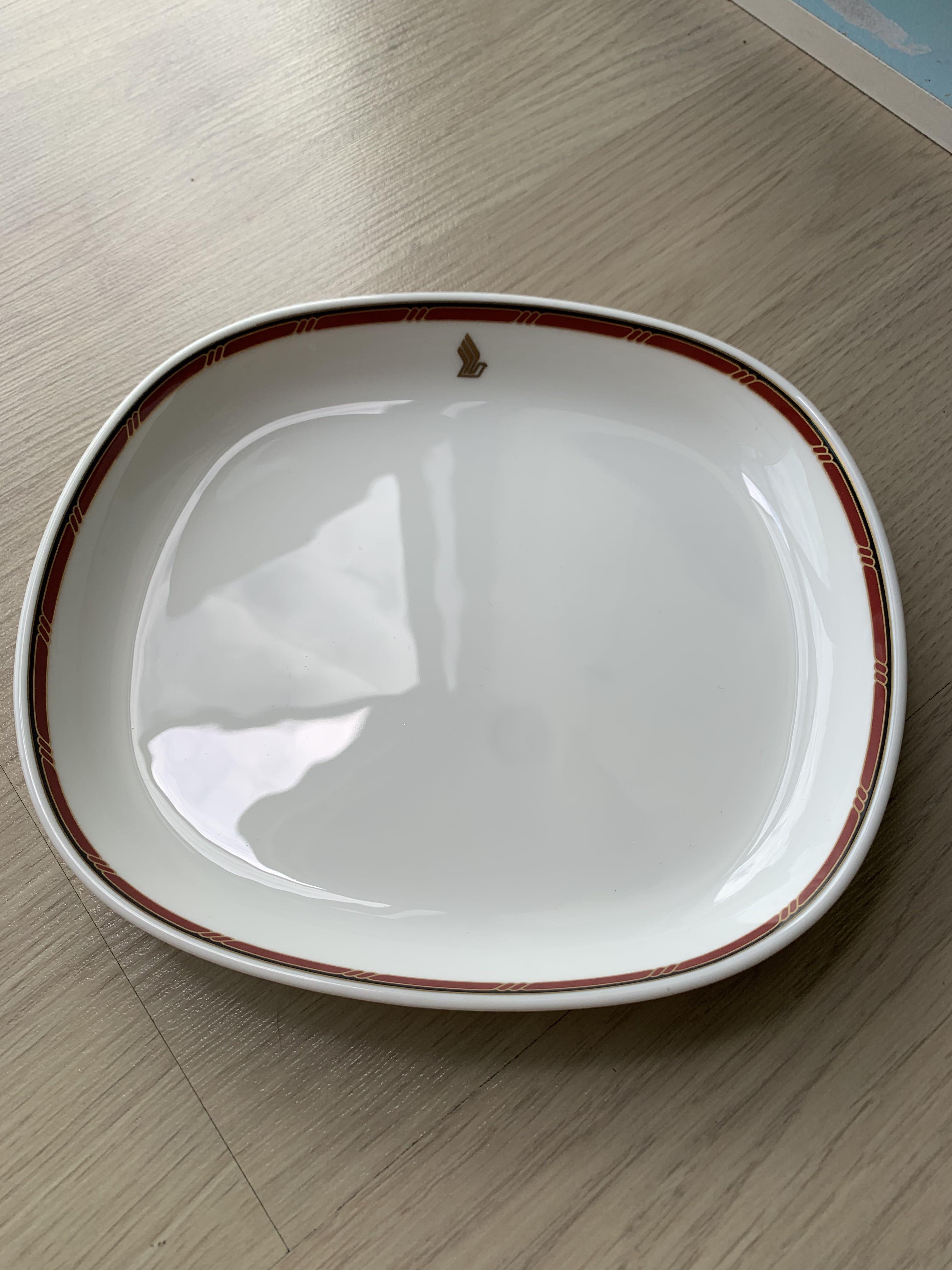 Vintage SIA plates (3 Plates), Furniture & Home Living, Kitchenware ...