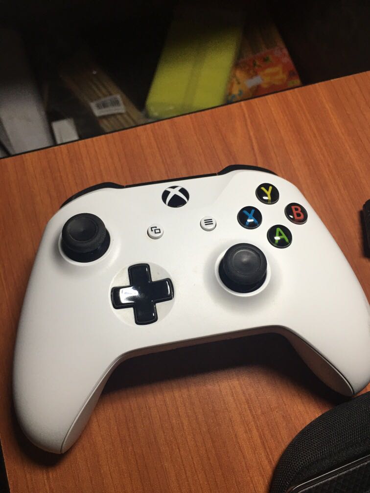 Xbox 1 controller wireless, Video Gaming, Gaming Accessories ...