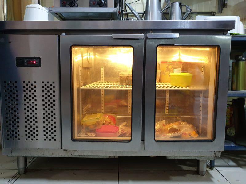 2 Doors Table Top Chiller With Light, TV & Home Appliances, Kitchen ...