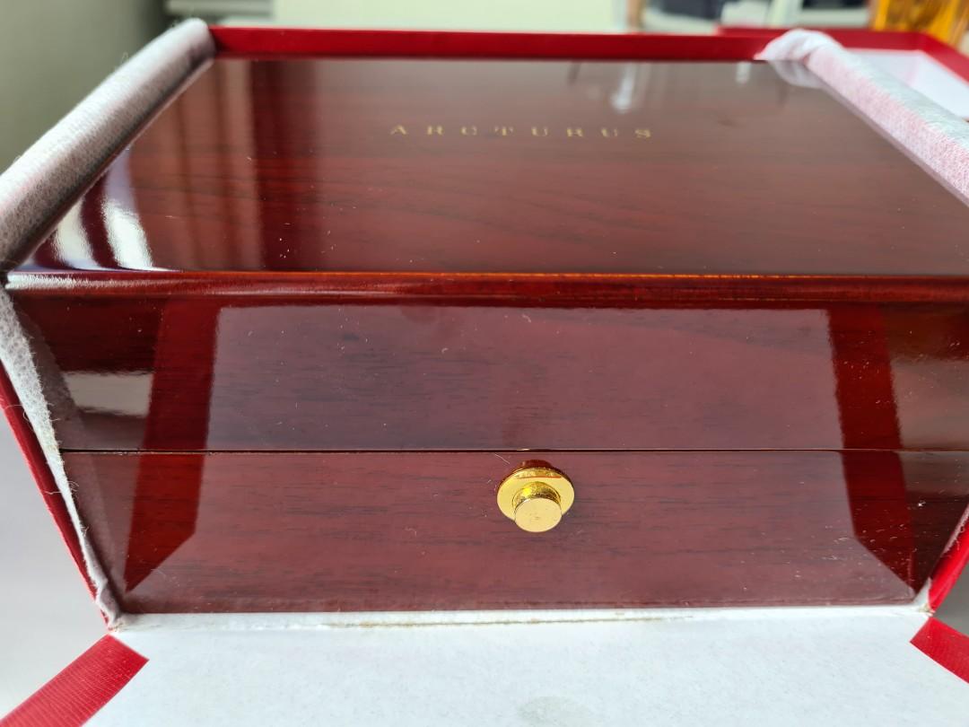 Arcturus Watch LC-1 LC1-1F Lion City 1, Luxury, Watches on Carousell