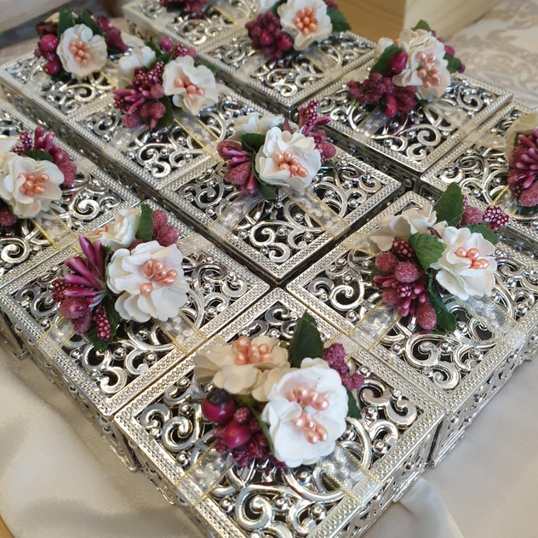 Bunga Rampai/ Bunga Rampai holder, Hobbies & Toys, Stationery & Craft ...