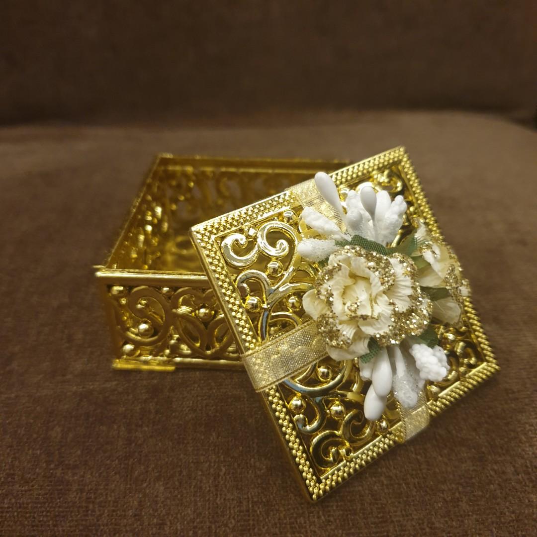 Bunga Rampai/ Bunga Rampai holder, Hobbies & Toys, Stationery & Craft ...