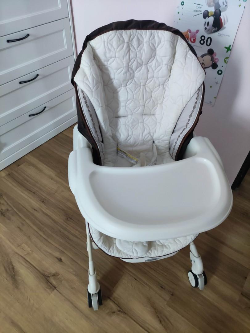 Combi Fellato Auto Swing Baby Rocker, Babies & Kids, Infant Playtime on ...