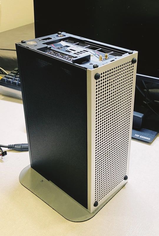 Formd T1; itx case; silver two tone, Computers & Tech, Parts ...