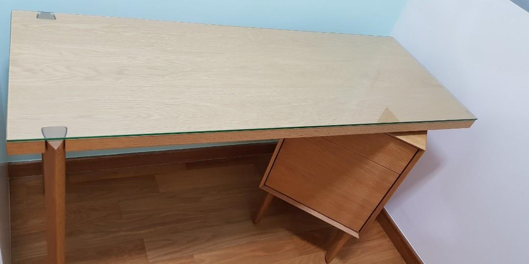 Good as new designer Wing Lux Japanese Oak Desk /Study Table from Conde ...