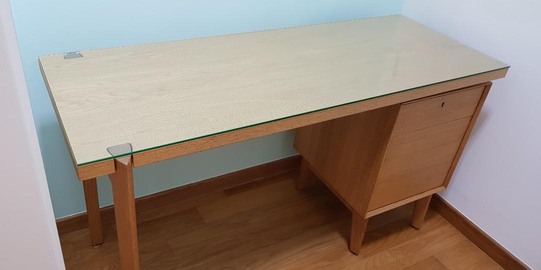 Good as new designer Wing Lux Japanese Oak Desk /Study Table from Conde ...
