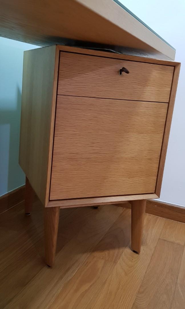 Good as new designer Wing Lux Japanese Oak Desk /Study Table from Conde ...