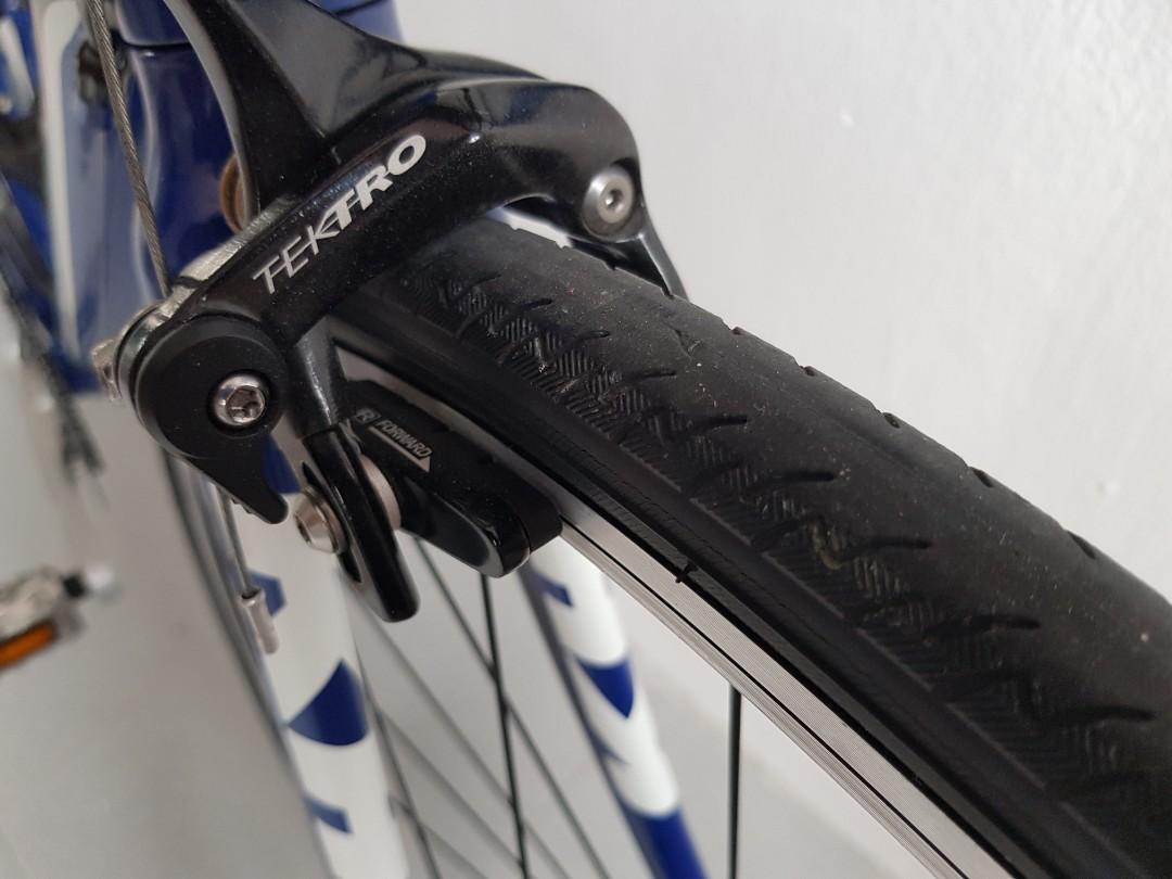 KHS Flite 300 Road Bike, Sports Equipment, Bicycles & Parts, Bicycles on Carousell