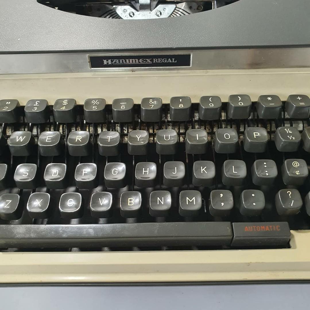 Hanimax regal typewriter (japan), Hobbies & Toys, Memorabilia ...