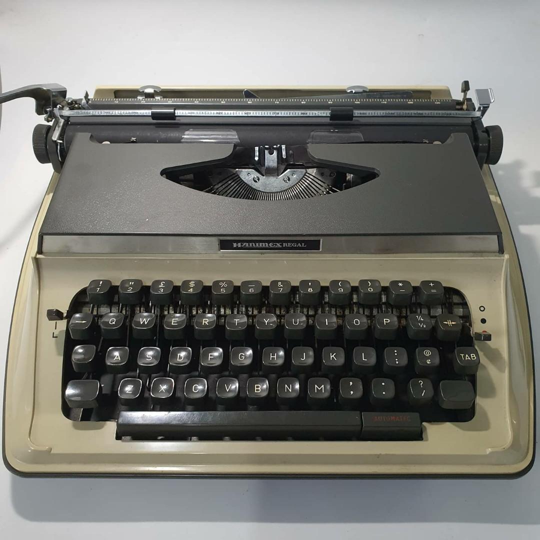 Hanimax regal typewriter (japan), Hobbies & Toys, Memorabilia ...