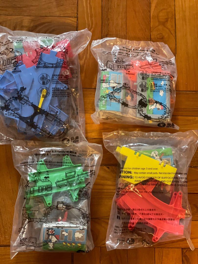 Snoopy & Friends” MTR Train Set, 興趣及遊戲, 玩具 & 遊戲類 - Carousell