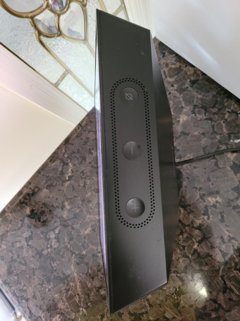 Amazon alexa echo show 1st generation, 傢俬＆家居, 保安及門鎖 , 門鎖、門、閘 - Carousell