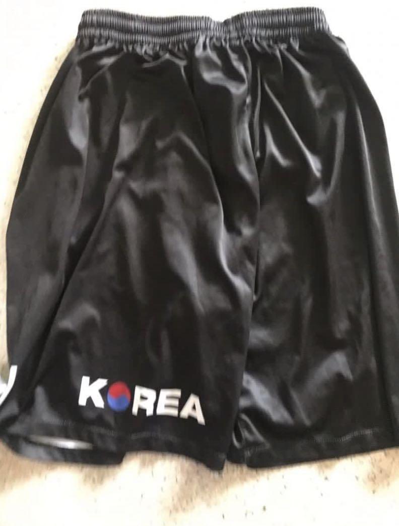 korea frisbee shorts, Sports, Sports Apparel on Carousell