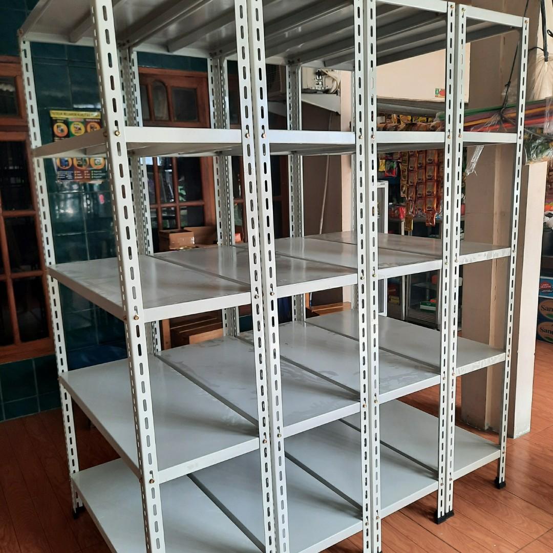 MURAH! Rak Besi Gudang, Perabotan Rumah di Carousell