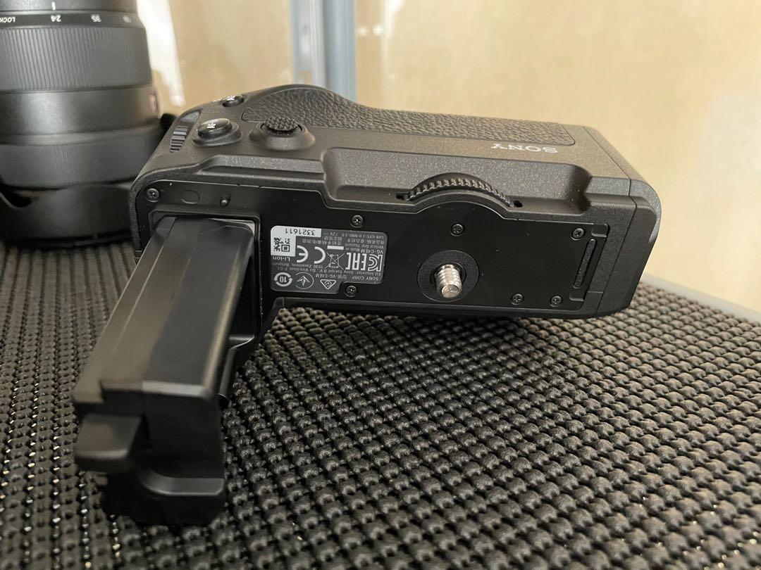 Sony VG-C4EM vertical grip for alpha A9ii A7R4 A7S3 A74 mirrorless ...