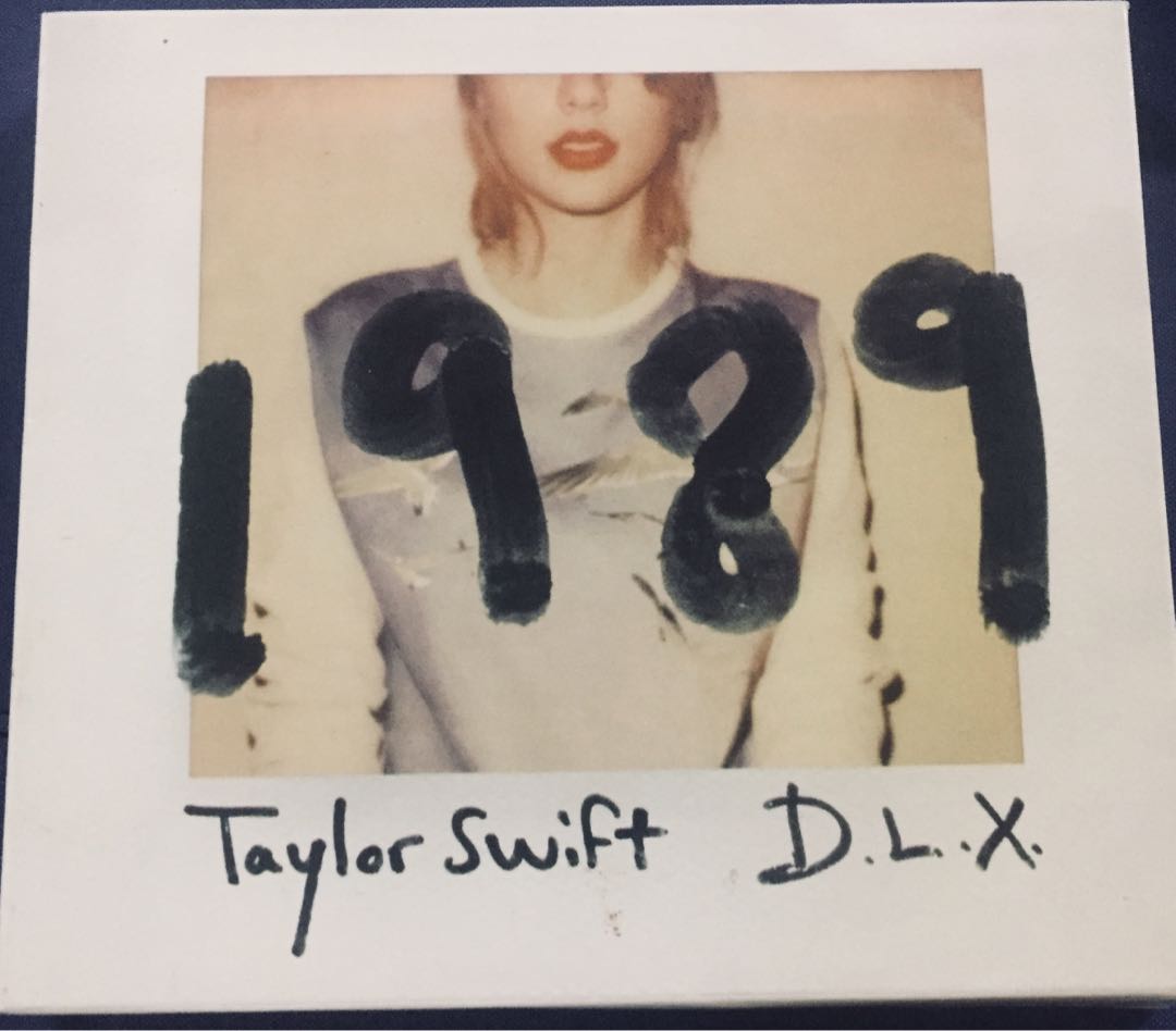 Taylor Swift: 1989 Deluxe Edition Album (with complete Polaroids ...