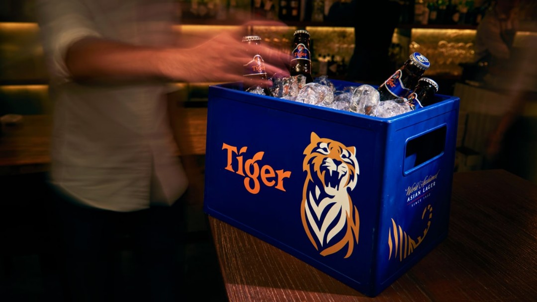 Tiger Beer Bottle Crate, Food & Drinks, Alcoholic Beverages on Carousell