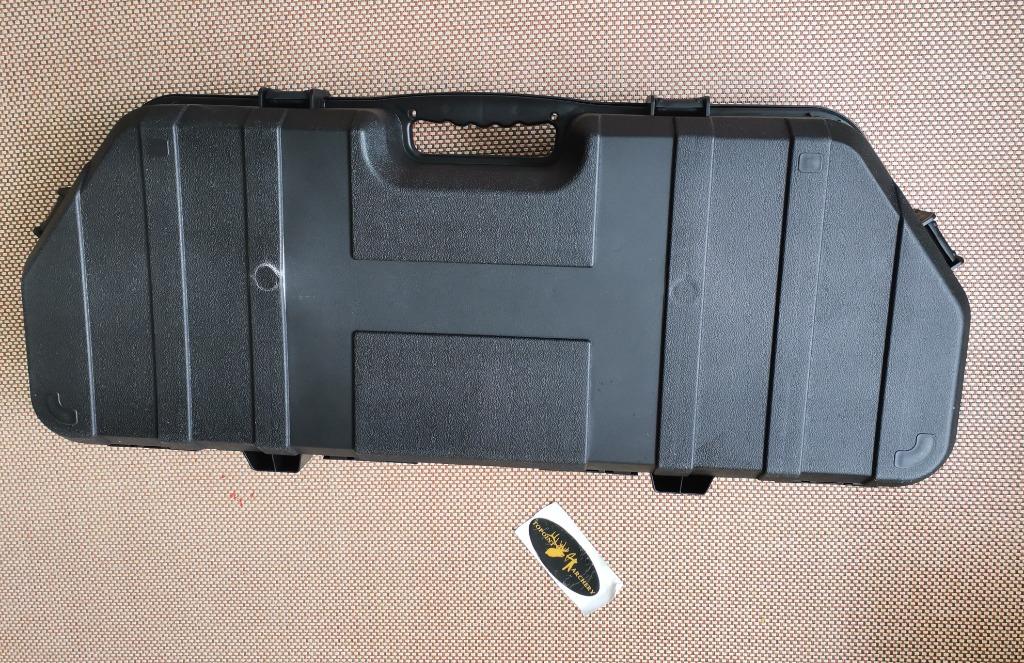 Topoint compound hard case, Sports Equipment, Sports & Games, Billiards ...