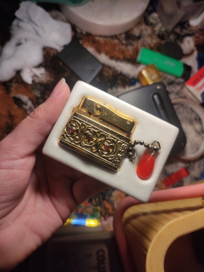 Vintage Lighter Penguin Idol, Hobbies & Toys, Memorabilia ...