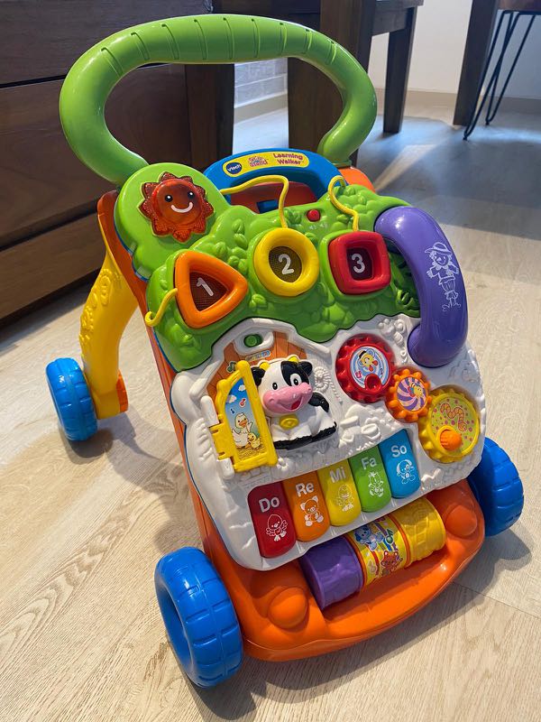 VTech Sit-to-Stand Learning Walker, Babies & Kids, Infant Playtime on ...
