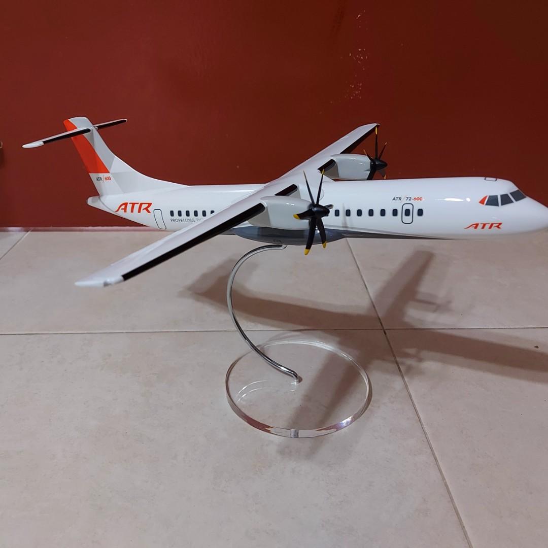ATR 72-600 Aircraft Model, Hobbies & Toys, Memorabilia & Collectibles ...