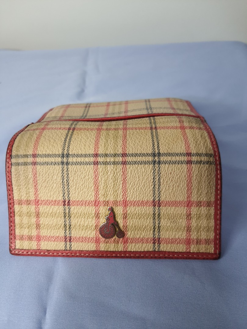 Bean pole wallet pink color, Women's Fashion, Bags & Wallets, Wallets ...