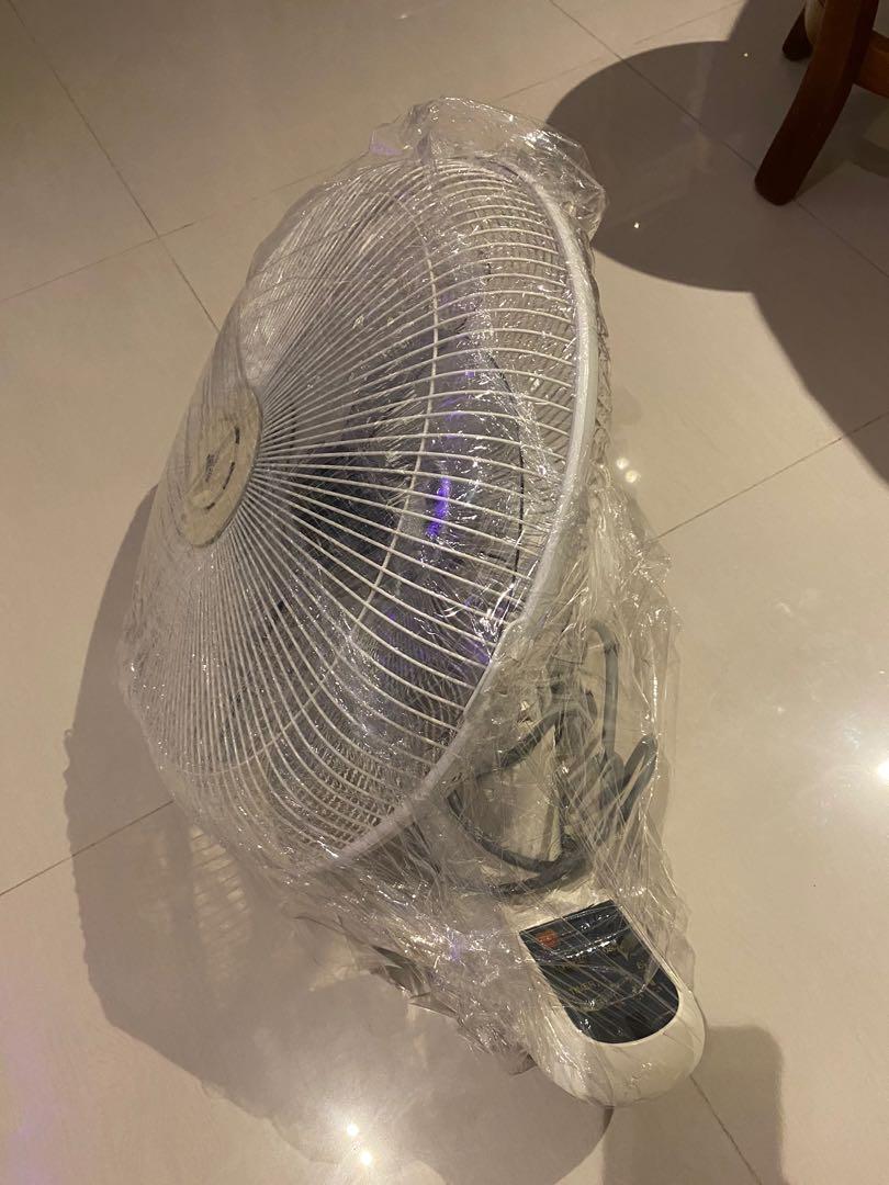 KDK M40MS 40cm Wall Fan with remote control (grey colour), Furniture ...