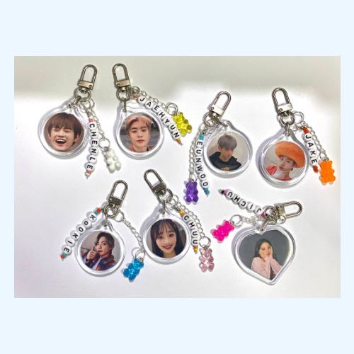 KPOP keyrings | BTS, BLACKPINK, NCT, LOONA, ASTRO, ENHYPEN, Hobbies ...