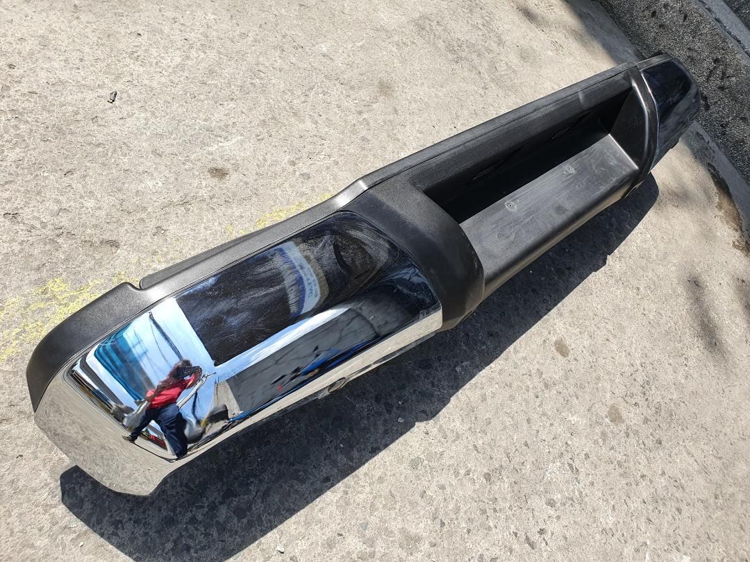 Nissan navara NP300 original rear bumper Calibre like new, Car Parts ...