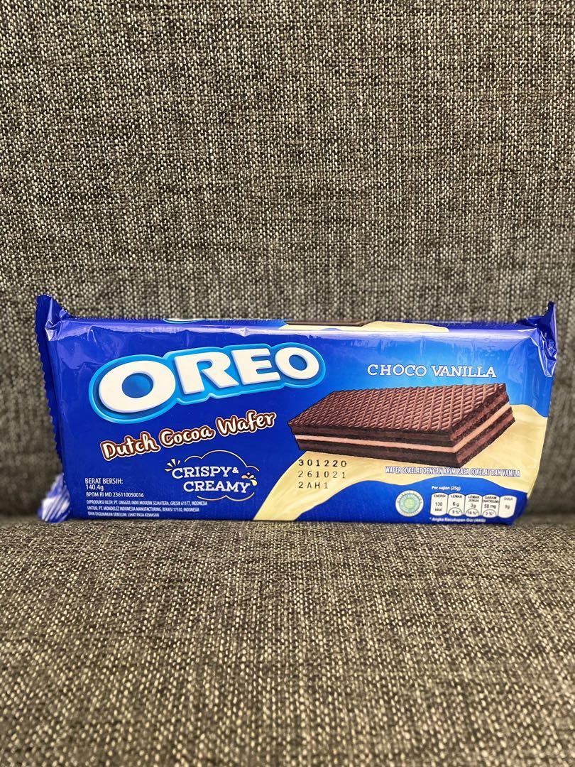 Oreo Dutch Cocoa Wafer Choco Vanilla, Food & Drinks, Packaged & Instant ...
