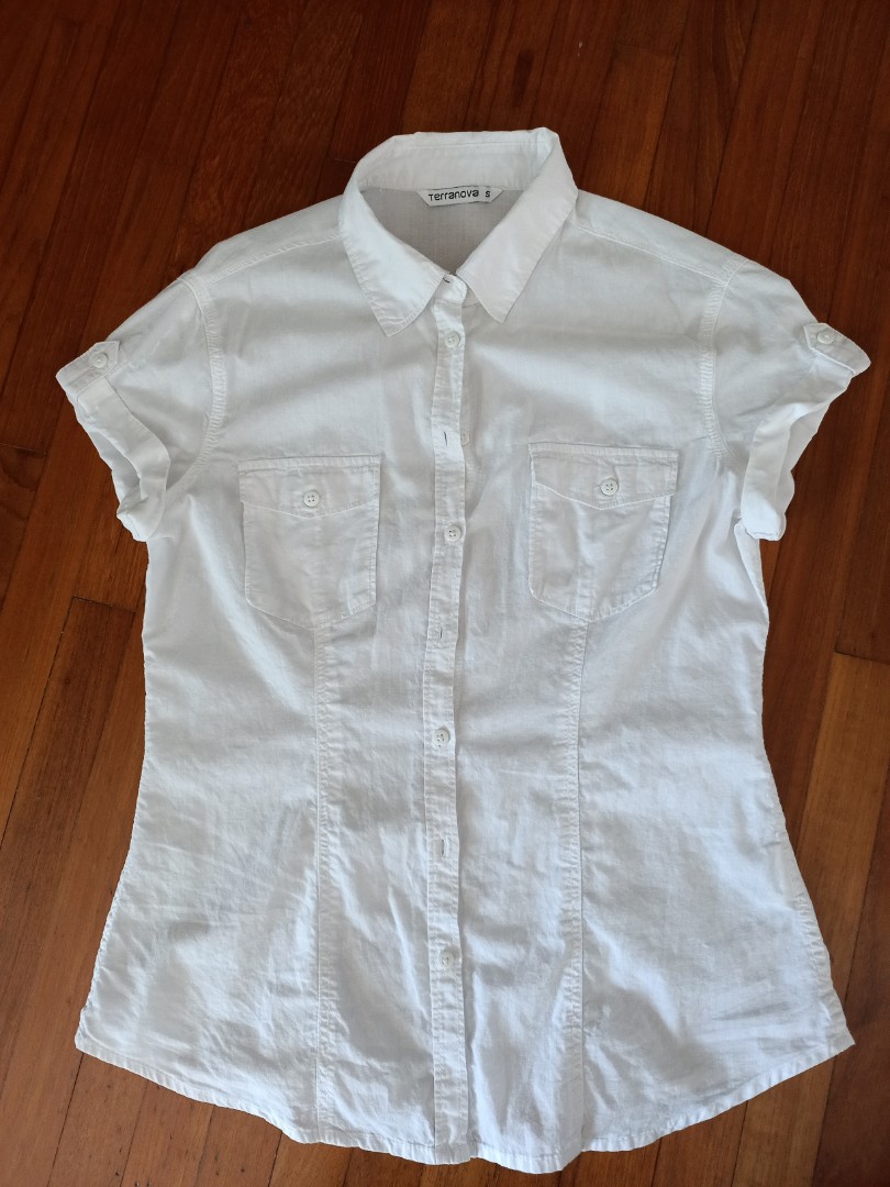 Simple white shirt, Women's Fashion, Tops, Shirts on Carousell