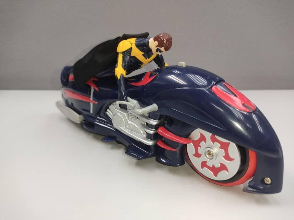 BATMAN & ROBIN - ROBIN REDBIRD CYCLE, Hobbies & Toys, Collectibles ...