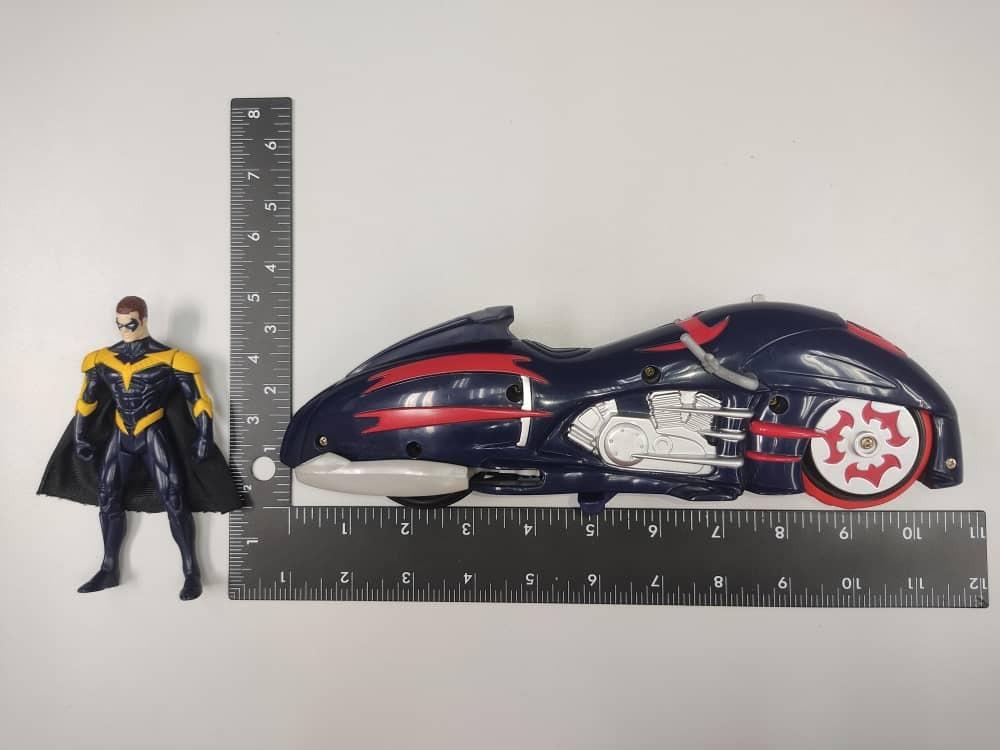 BATMAN & ROBIN - ROBIN REDBIRD CYCLE, Hobbies & Toys, Collectibles ...