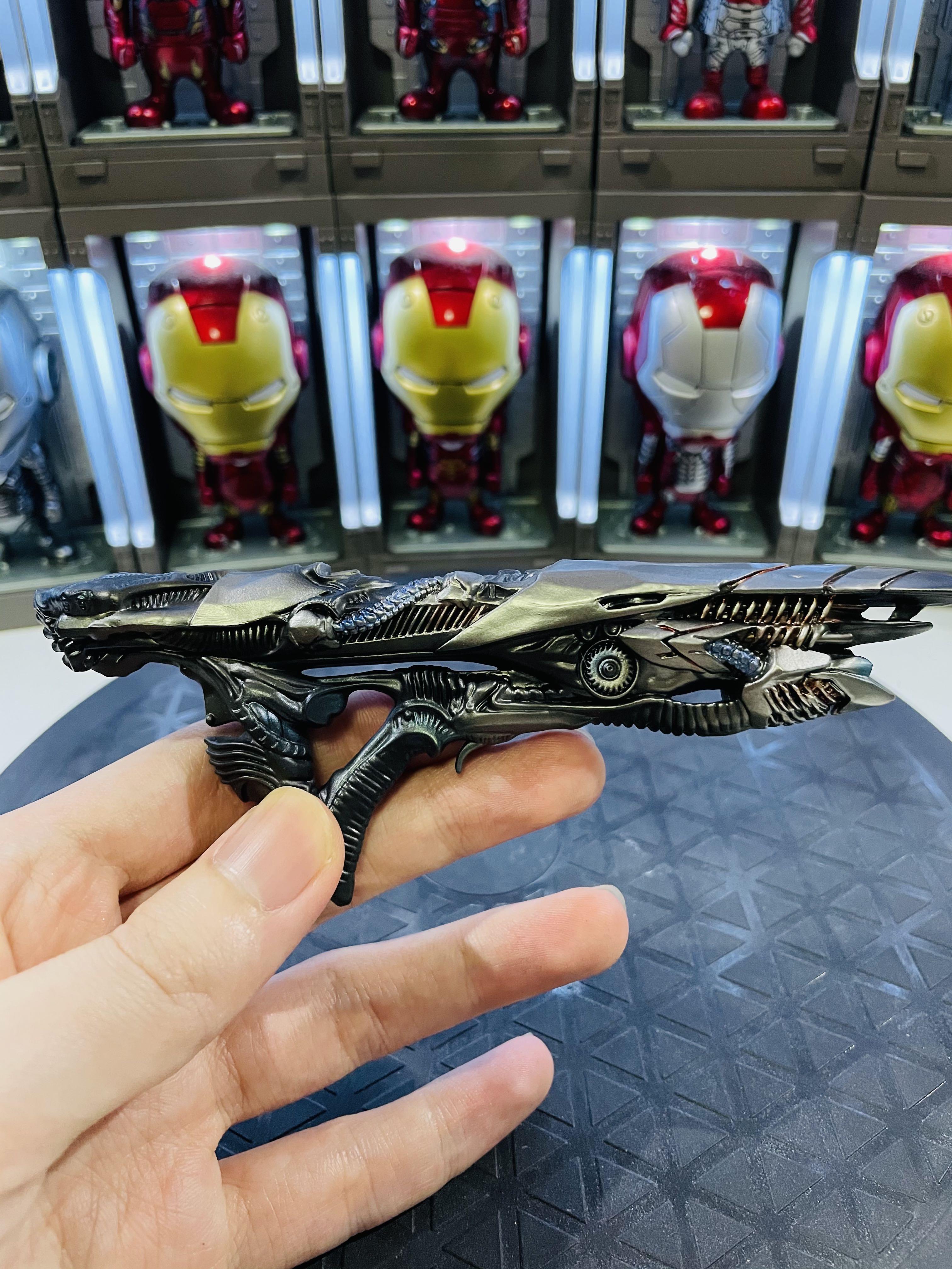 DC JUSTICE LEAGUE HOT TOYS 1/6 SCALE MMS456 BATMAN PARADEMON GUN WRAPON ...