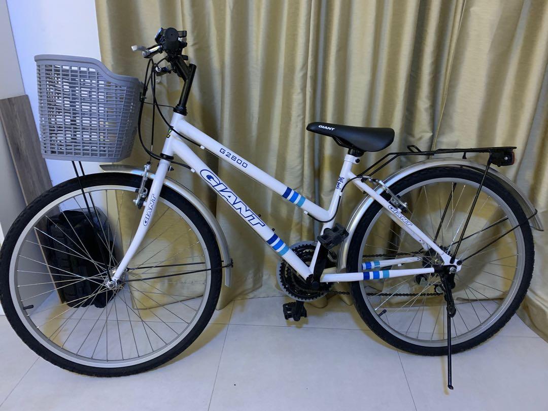 Giant Bike G2800 26’ second used, Sports Equipment, Bicycles & Parts, Bicycles on Carousell