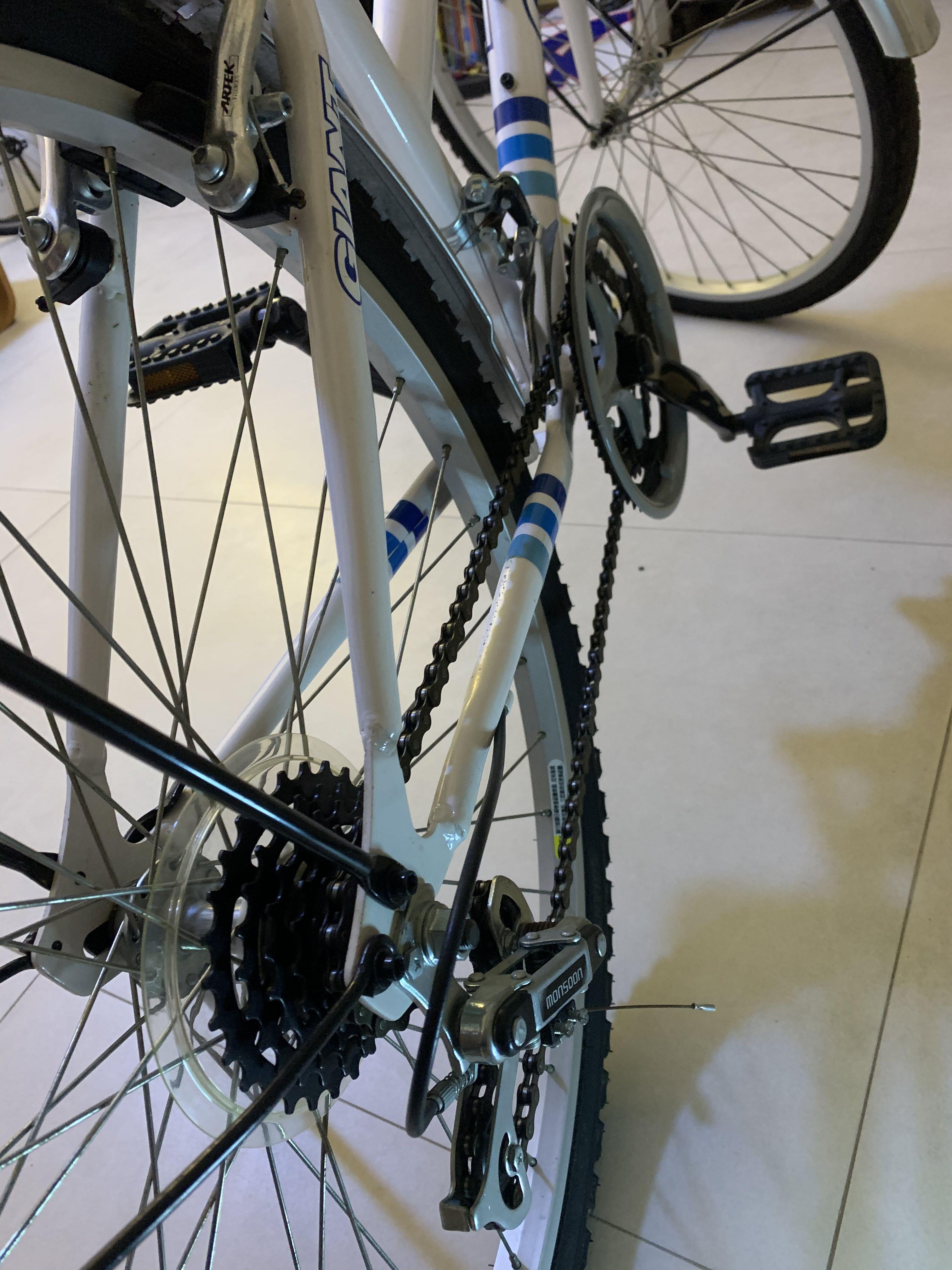 Giant Bike G2800 26’ second used, Sports Equipment, Bicycles & Parts, Bicycles on Carousell