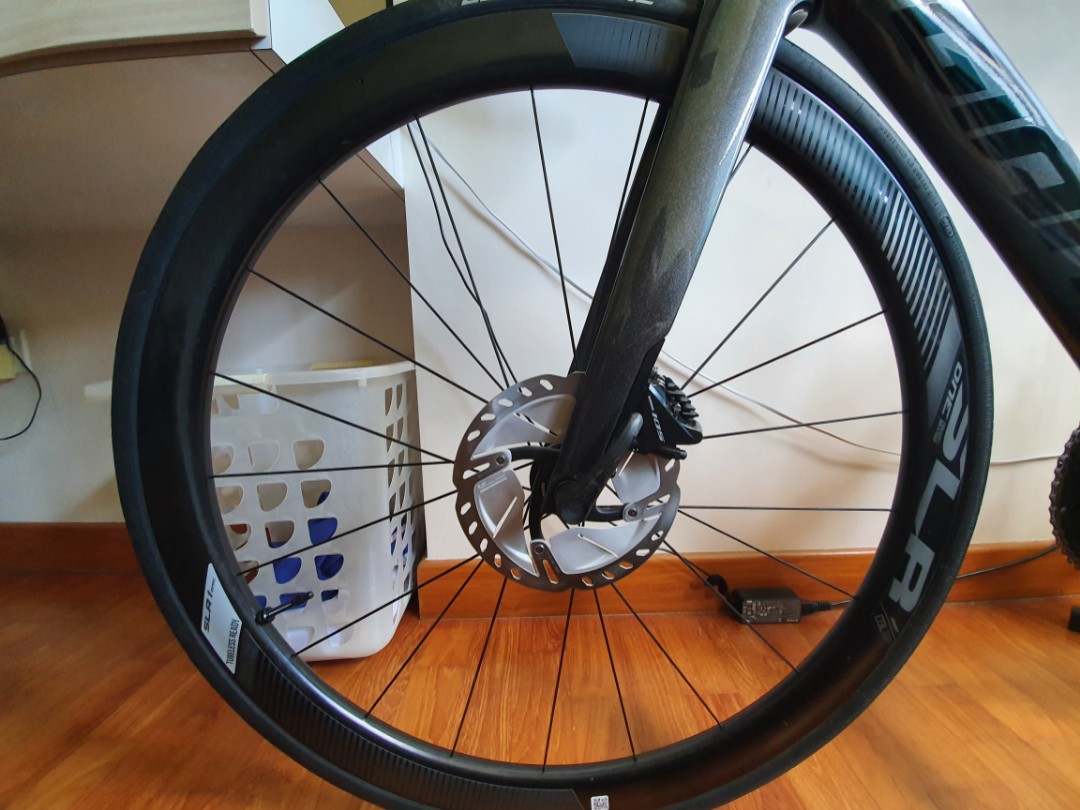 Giant SLR 1 Carbon Disc 42mm Wheelset, Sports Equipment, Bicycles ...