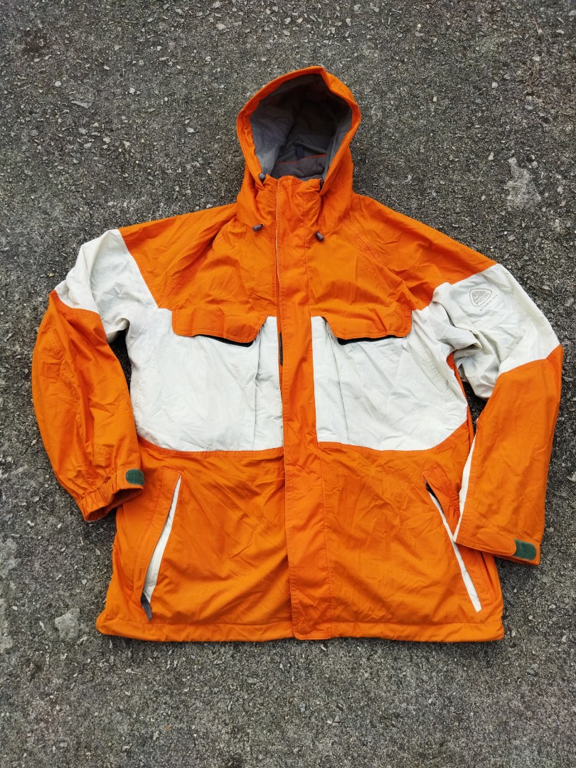 Nike Acg, Men's Fashion, Tops & Sets, Vests on Carousell