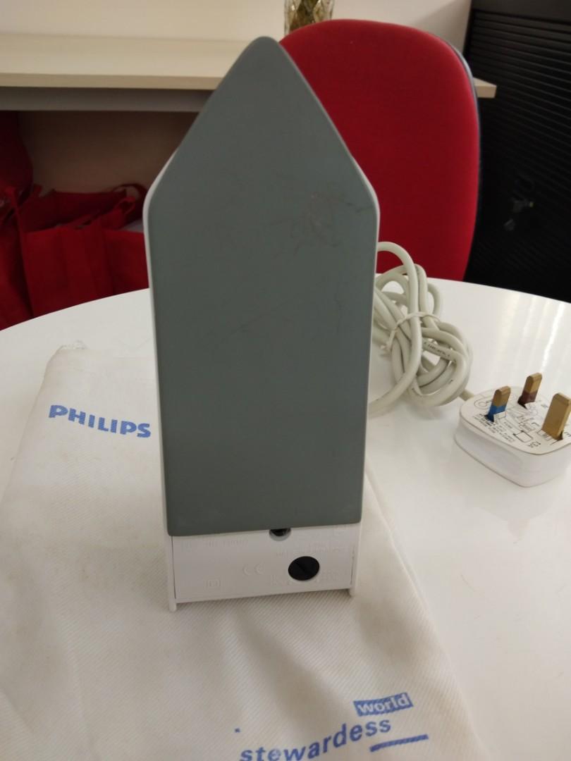 Philips travel iron, 家庭電器, 熨斗及掛熨機 - Carousell
