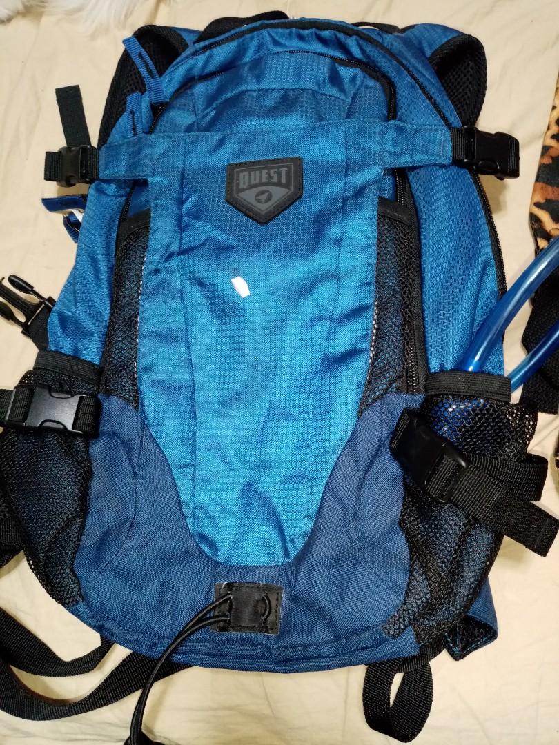 QUEST HYDRATION BACKPACK , Men's Fashion, Bags, Backpacks on Carousell