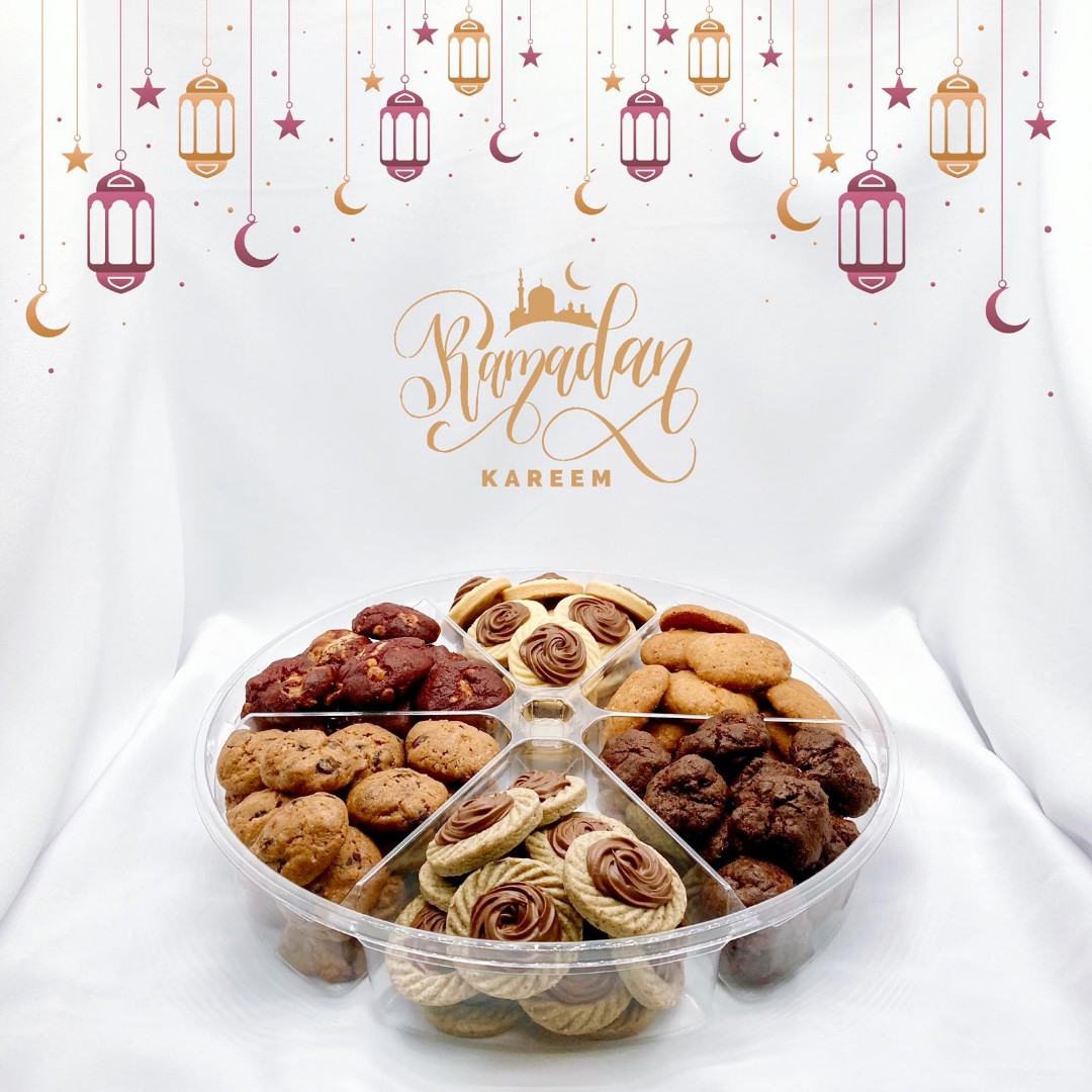 Raya Platter, Food & Drinks, Homemade Bakes on Carousell