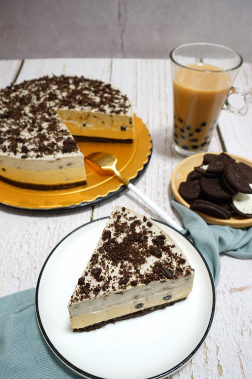 Boba Milk Tea Oreo Cheesecake, Food & Drinks, Baked Goods on Carousell