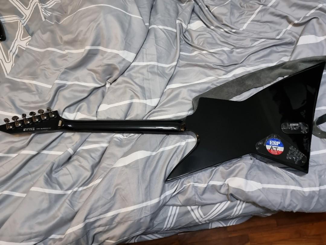 ESP LTD EX-400 Explorer electric guitar with ESP hardcase and softcase ...