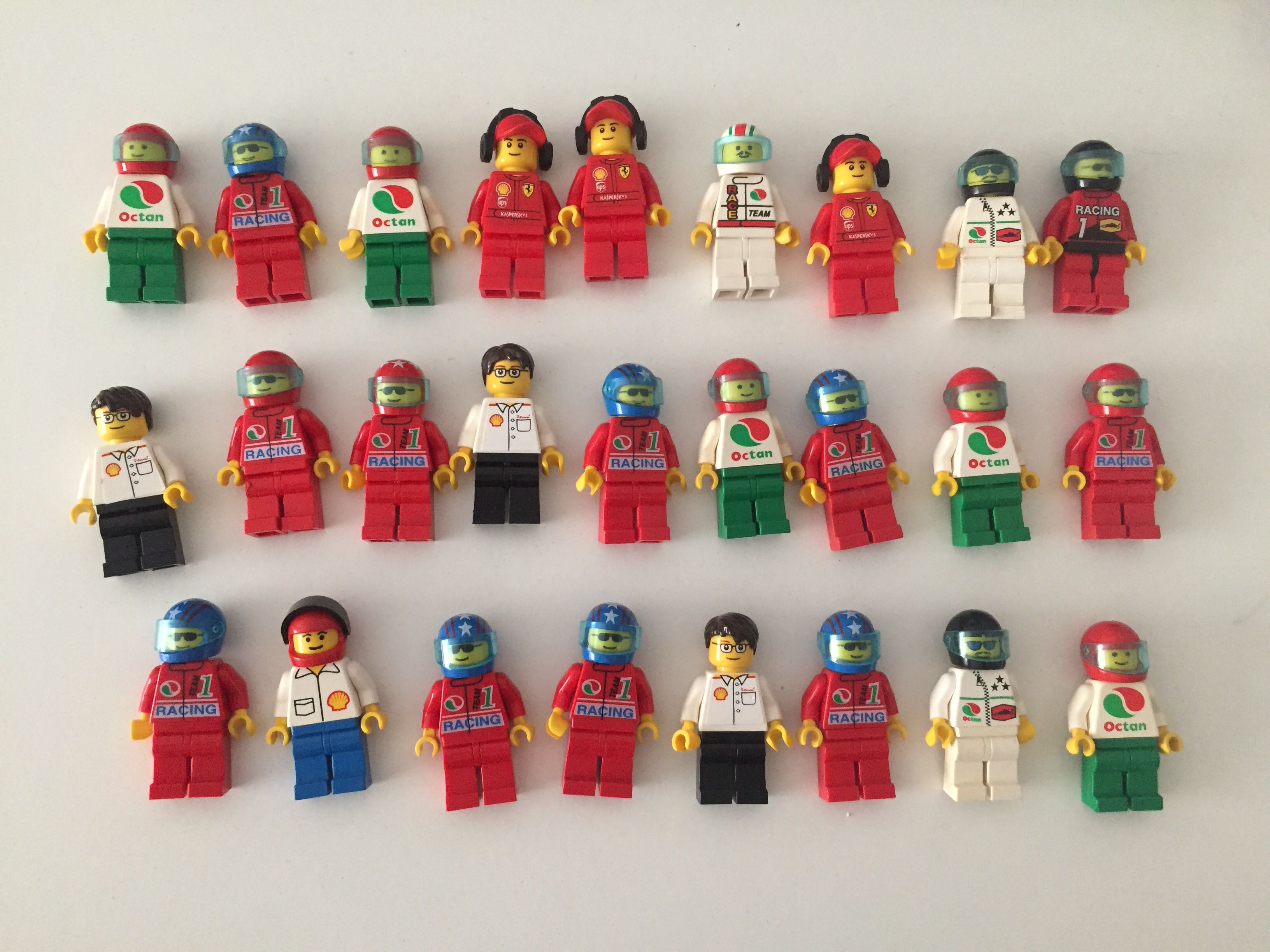 Lego vintage racing minifigure (ferrari , octan , shell), Hobbies ...