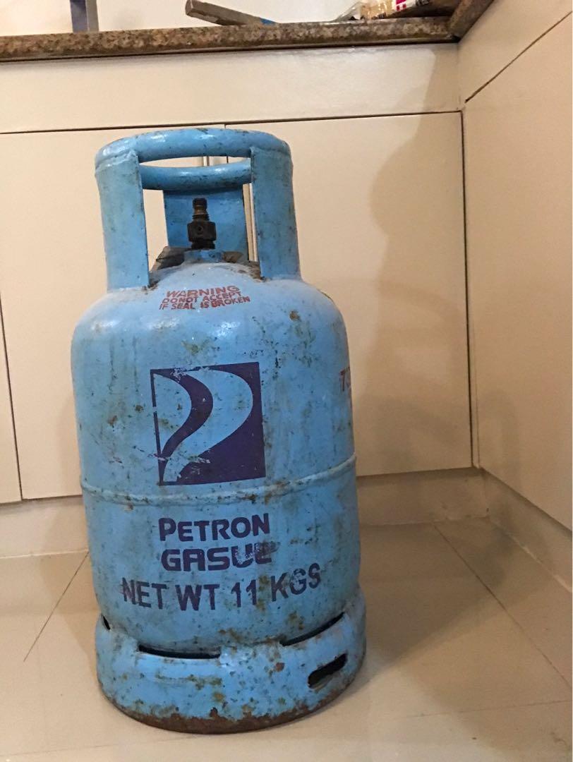 Petron Gasul Gas tank 11kg, Looking For on Carousell